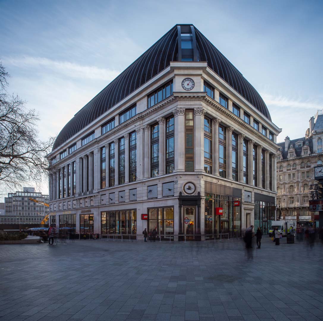 48 Leicester Square | London › Gebrüder Schneider
