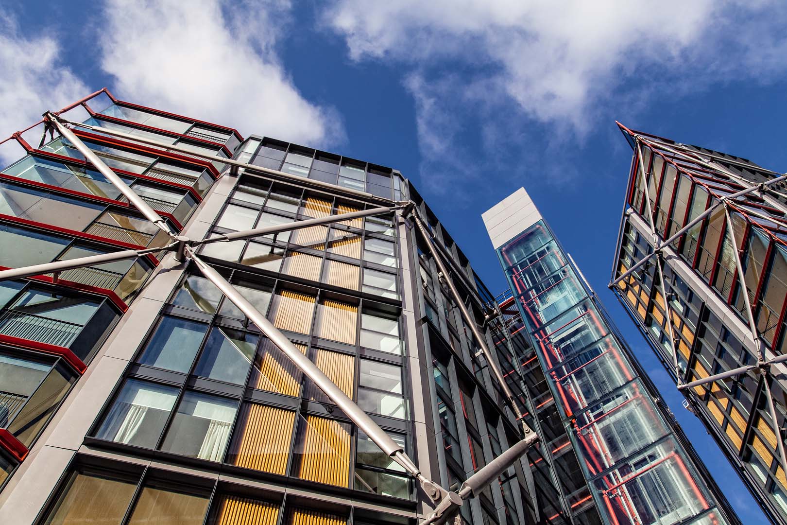 NEO Bankside | London › Gebrüder Schneider