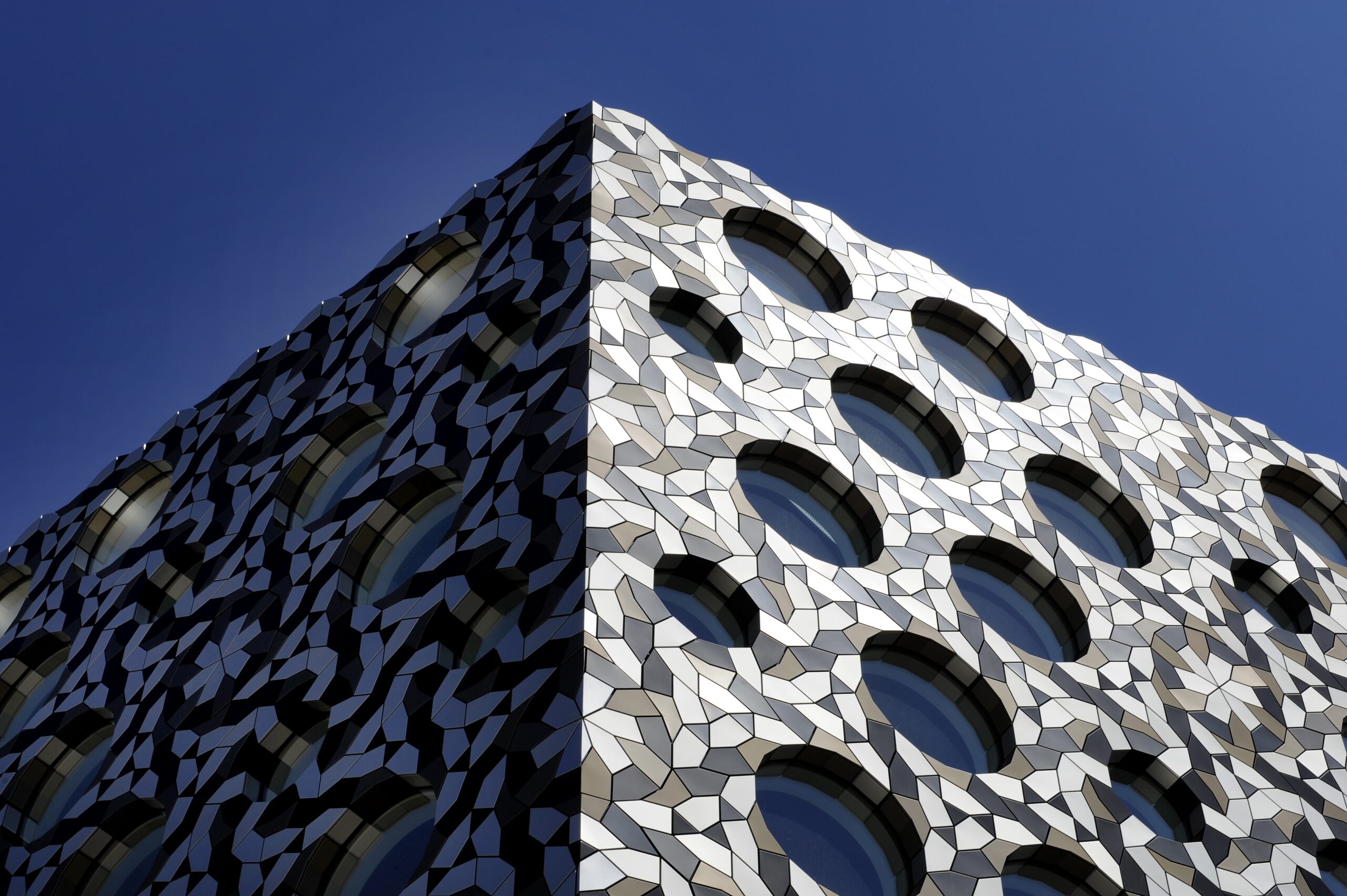 Ravensbourne University | London › Gebrüder Schneider